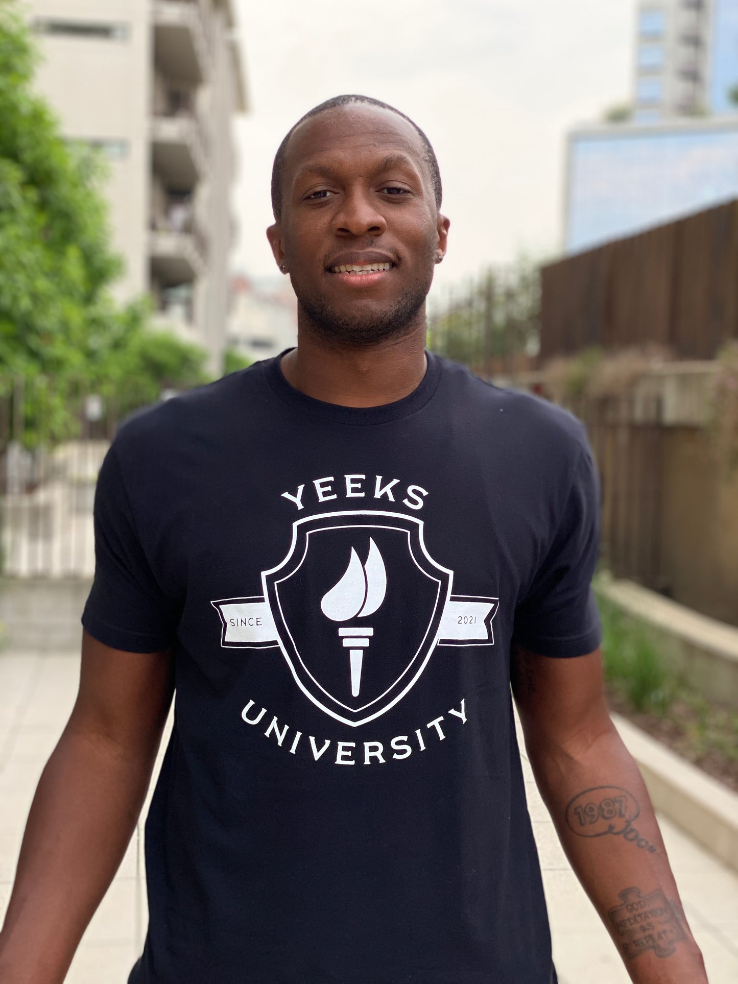 Yeeks University Tee – Jamal The Creative Collections